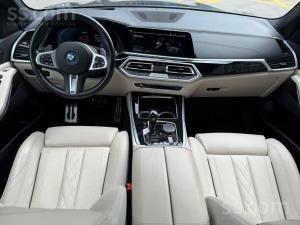 Grey BMW X5 2022 in Riga, with an engine capacity of 3.00 L and mileage of 107 thousand km for 54550 €, photo 19 on AUTOMOTO.COM.LV