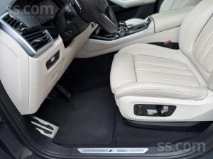 Grey BMW X5 2022 in Riga, with an engine capacity of 3.00 L and mileage of 107 thousand km for 54550 €, photo 34 on AUTOMOTO.COM.LV