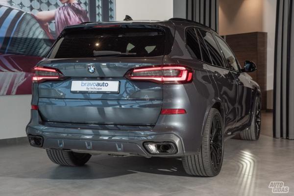Pelēks BMW X5 2022 Kauņa, ar dzinēja tilpumu 3.00 L un nobraukumu 113 tūkst. km par 49990 €, foto 7 vietnē AUTOMOTO.COM.LV