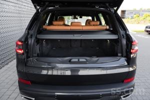 Grey BMW X5 2022 in Riga, with an engine capacity of 3.00 L and mileage of 99 thousand km for 37550 €, photo 28 on AUTOMOTO.COM.LV