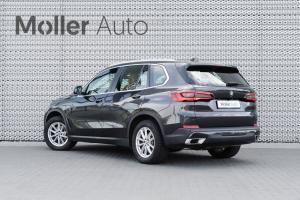 Grey BMW X5 2022 in Marupe, with an engine capacity of 3.00 L and mileage of 99 thousand km for 37550 €, photo 4 on AUTOMOTO.COM.LV
