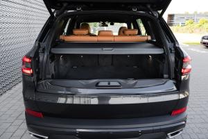 Grey BMW X5 2022 in Marupe, with an engine capacity of 3.00 L and mileage of 99 thousand km for 37550 €, photo 28 on AUTOMOTO.COM.LV