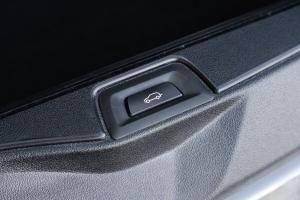 Grey BMW X5 2022 in Marupe, with an engine capacity of 3.00 L and mileage of 99 thousand km for 37550 €, photo 29 on AUTOMOTO.COM.LV