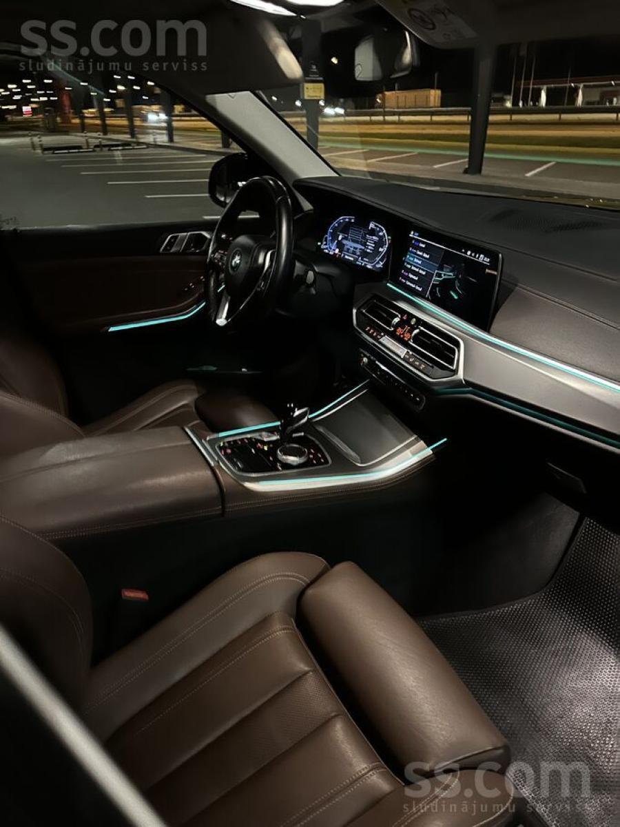 Pelēks BMW X5 2022 Rīga, ar dzinēja tilpumu 3.00 L un nobraukumu 105 tūkst. km par 36950 €, foto 9 vietnē AUTOMOTO.COM.LV