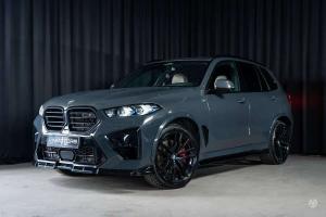 Grey BMW X5 2022 in Panevezys, with an engine capacity of 4.40 L and mileage of 90 thousand km for 49500 €, photo  on AUTOMOTO.COM.LV