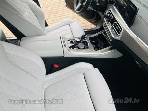 Pelēks BMW X5 2022 Rīga, ar dzinēja tilpumu 3.00 L un nobraukumu 52 tūkst. km par 55000 €, foto 5 vietnē AUTOMOTO.COM.LV