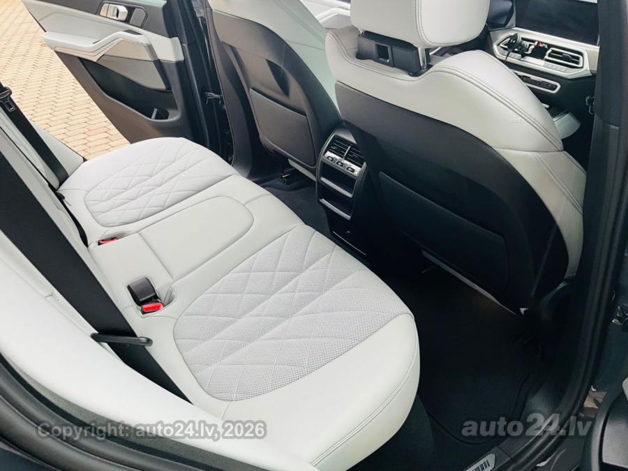 Pelēks BMW X5 2022 Rīga, ar dzinēja tilpumu 3.00 L un nobraukumu 52 tūkst. km par 55000 €, foto 6 vietnē AUTOMOTO.COM.LV