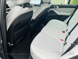 Pelēks BMW X5 2022 Rīga, ar dzinēja tilpumu 3.00 L un nobraukumu 52 tūkst. km par 55000 €, foto 7 vietnē AUTOMOTO.COM.LV