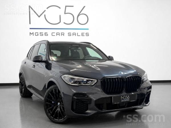Grey BMW X5 2022 in Riga, with an engine capacity of 3.00 L and mileage of 96 thousand km for 56900 €, photo 3 on AUTOMOTO.COM.LV