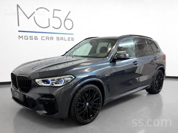 Grey BMW X5 2022 in Riga, with an engine capacity of 3.00 L and mileage of 96 thousand km for 56900 €, photo 4 on AUTOMOTO.COM.LV