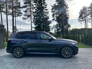 Серый БМВ Х5 2022 в Таллин, объемом двигателя 3.00 л и пробегом 105 тыс. км за 54500 €, фото 3 на AUTOMOTO.COM.LV