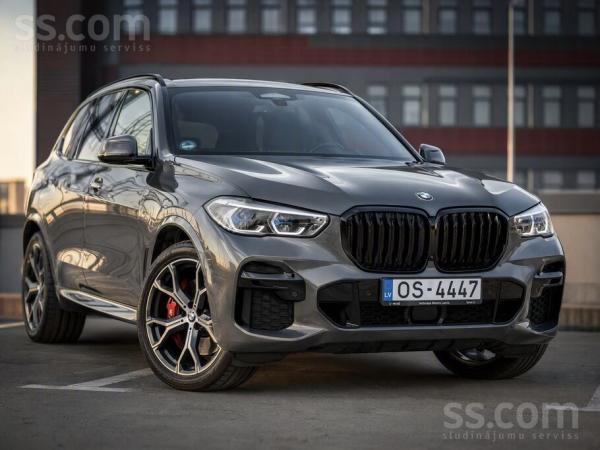 Pelēks BMW X5 2022 Rīga, ar dzinēja tilpumu 3.00 L un nobraukumu 134 tūkst. km par 50990 €, foto 1 vietnē AUTOMOTO.COM.LV