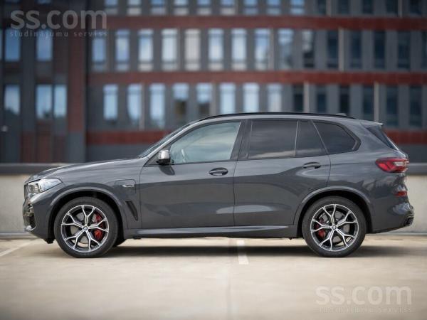 Pelēks BMW X5 2022 Rīga, ar dzinēja tilpumu 3.00 L un nobraukumu 134 tūkst. km par 50990 €, foto 5 vietnē AUTOMOTO.COM.LV