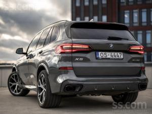 Pelēks BMW X5 2022 Rīga, ar dzinēja tilpumu 3.00 L un nobraukumu 134 tūkst. km par 50990 €, foto 9 vietnē AUTOMOTO.COM.LV