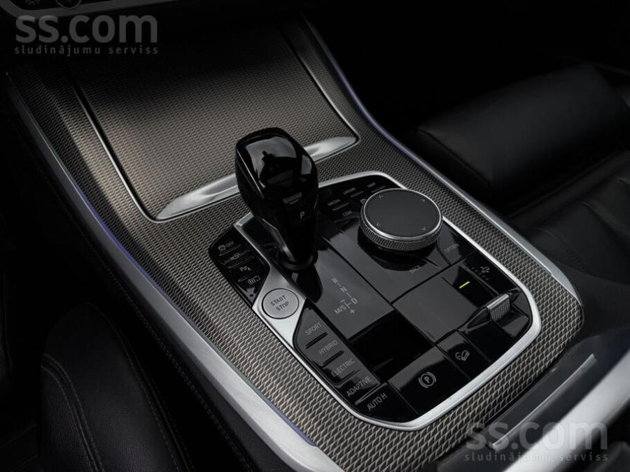 Pelēks BMW X5 2022 Rīga, ar dzinēja tilpumu 3.00 L un nobraukumu 134 tūkst. km par 50990 €, foto 21 vietnē AUTOMOTO.COM.LV