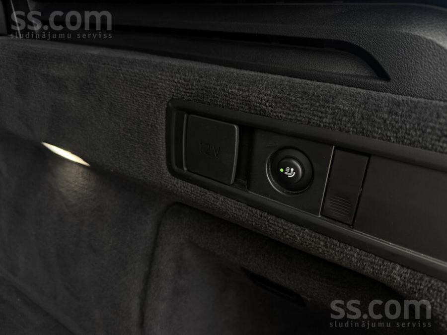 Pelēks BMW X5 2022 Rīga, ar dzinēja tilpumu 3.00 L un nobraukumu 134 tūkst. km par 50990 €, foto 22 vietnē AUTOMOTO.COM.LV