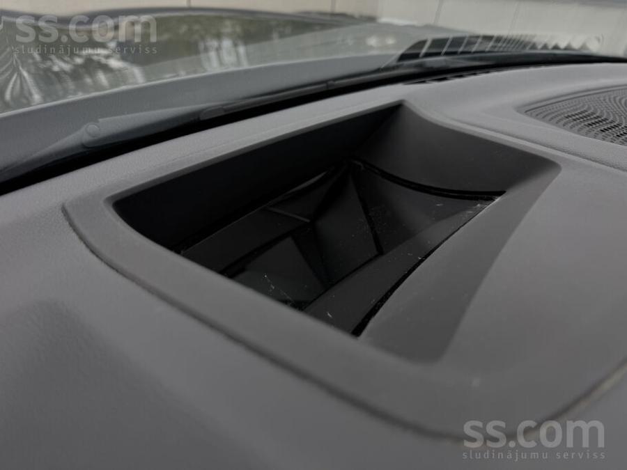 Pelēks BMW X5 2022 Rīga, ar dzinēja tilpumu 3.00 L un nobraukumu 134 tūkst. km par 50990 €, foto 24 vietnē AUTOMOTO.COM.LV