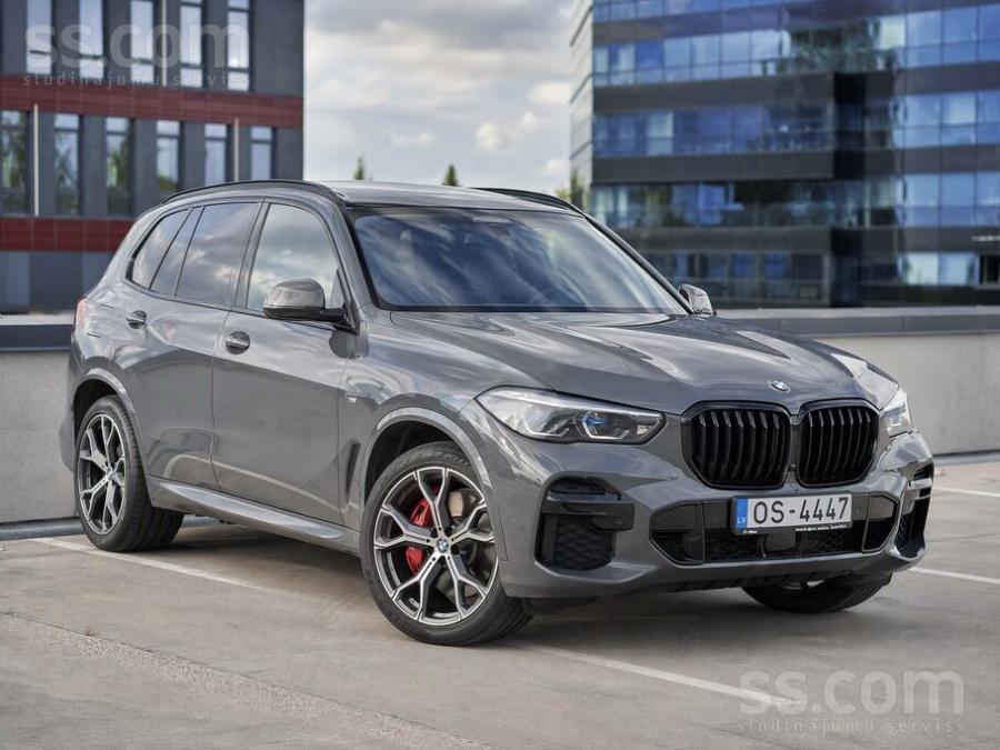 Pelēks BMW X5 2022 Rīga, ar dzinēja tilpumu 3.00 L un nobraukumu 134 tūkst. km par 50990 €, foto 33 vietnē AUTOMOTO.COM.LV