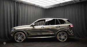 Grey BMW X5 2023 in Vilnius, with an engine capacity of 3.00 L and mileage of 43 thousand km for 73700 €, photo 8 on AUTOMOTO.COM.LV