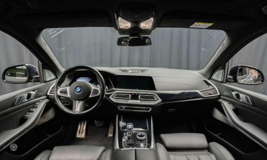 Grey BMW X5 2023 in Vilnius, with an engine capacity of 3.00 L and mileage of 43 thousand km for 73700 €, photo 9 on AUTOMOTO.COM.LV