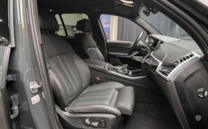 Grey BMW X5 2023 in Vilnius, with an engine capacity of 3.00 L and mileage of 43 thousand km for 73700 €, photo 19 on AUTOMOTO.COM.LV