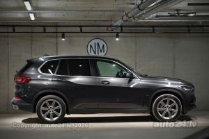 Pelēks BMW X5 2023 Tallina, ar dzinēja tilpumu 3.00 L un nobraukumu 94 tūkst. km par 49990 €, foto 8 vietnē AUTOMOTO.COM.LV