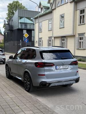 Pelēks BMW X5 2023 Rīga, ar dzinēja tilpumu 3.00 L un nobraukumu 64 tūkst. km par 69000 €, foto 6 vietnē AUTOMOTO.COM.LV