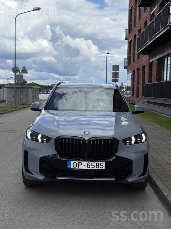 Grey BMW X5 2023 in Riga, with an engine capacity of 3.00 L and mileage of 64 thousand km for 69000 €, photo 7 on AUTOMOTO.COM.LV