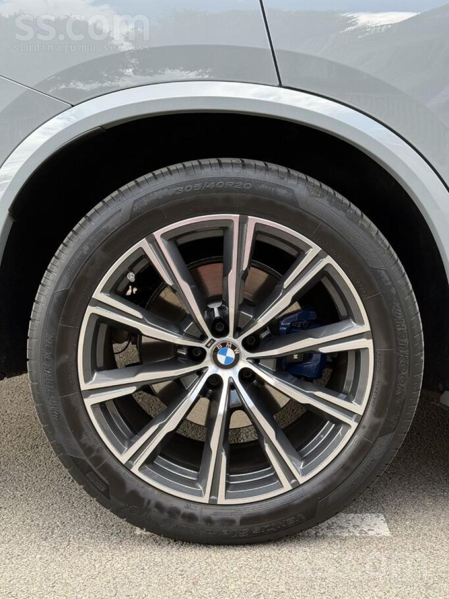 Pelēks BMW X5 2023 Rīga, ar dzinēja tilpumu 3.00 L un nobraukumu 64 tūkst. km par 69000 €, foto 11 vietnē AUTOMOTO.COM.LV