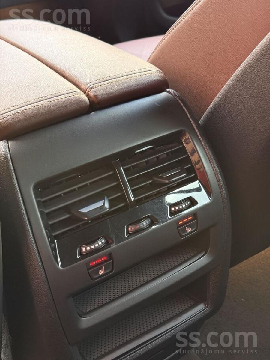 Pelēks BMW X5 2023 Rīga, ar dzinēja tilpumu 3.00 L un nobraukumu 64 tūkst. km par 69000 €, foto 26 vietnē AUTOMOTO.COM.LV