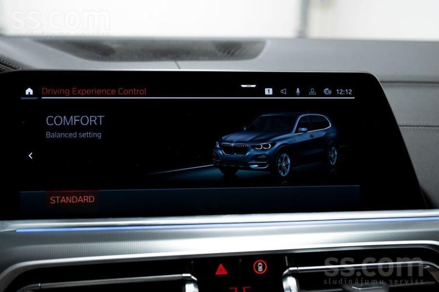 Pelēks BMW X5 2023 Rīga, ar dzinēja tilpumu 3.00 L un nobraukumu 110 tūkst. km par 42500 €, foto 21 vietnē AUTOMOTO.COM.LV