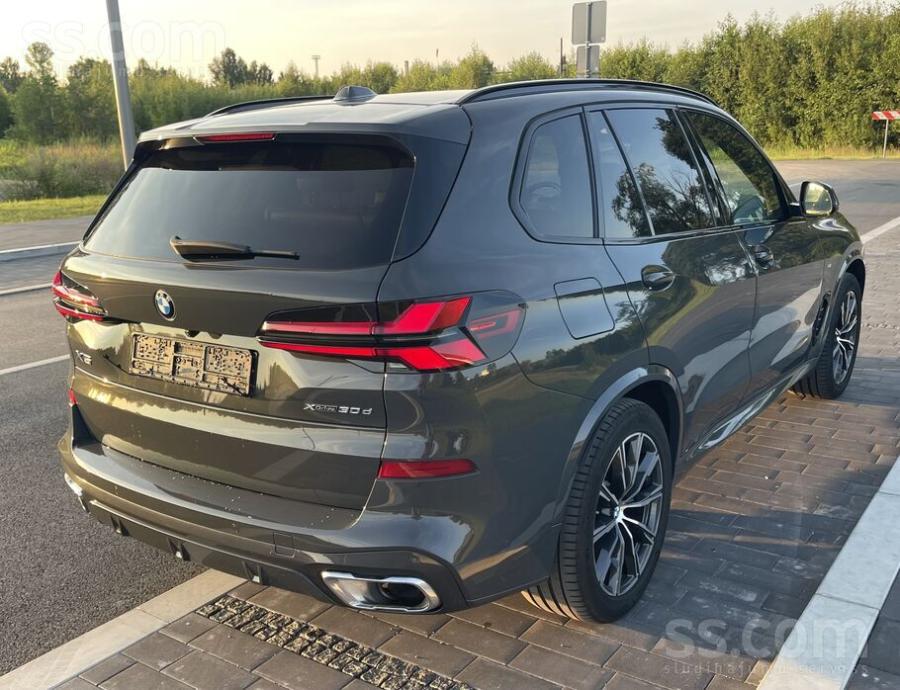 Pelēks BMW X5 2023 Rīga, ar dzinēja tilpumu 3.00 L un nobraukumu 44 tūkst. km par 79500 €, foto 4 vietnē AUTOMOTO.COM.LV