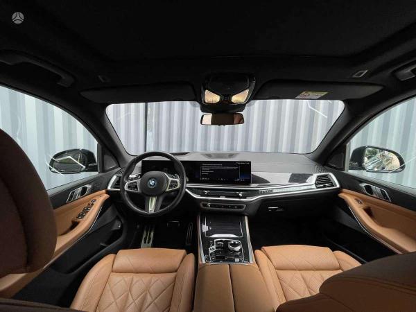 Grey BMW X5 2023 in Vilnius, with an engine capacity of 3.00 L and mileage of 58 thousand km for 67300 €, photo 8 on AUTOMOTO.COM.LV