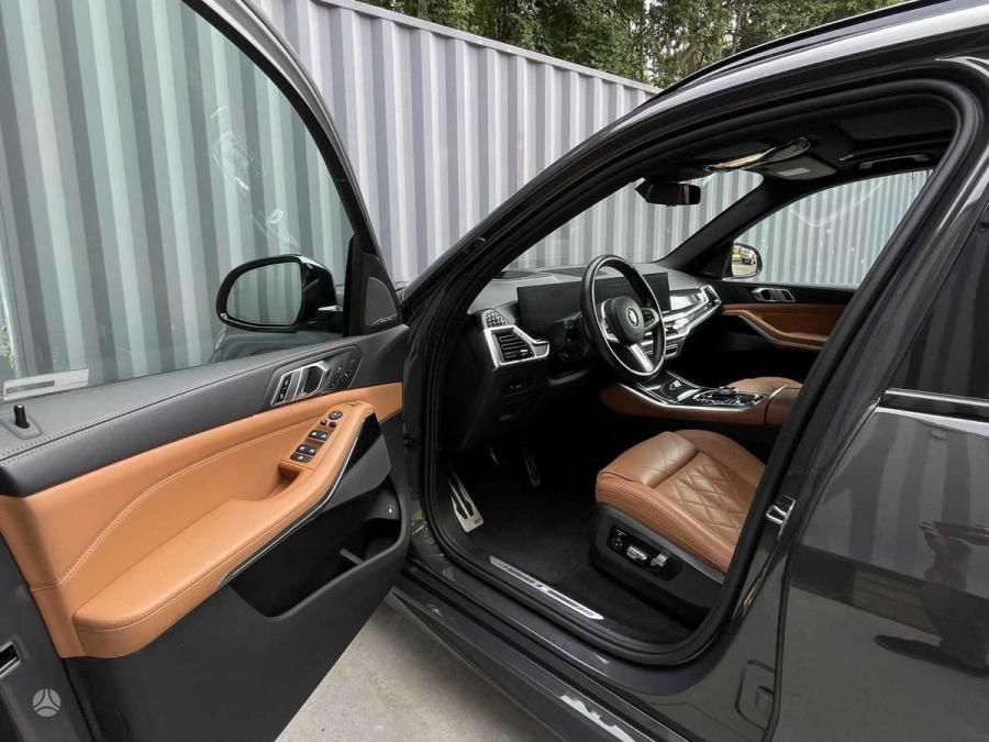 Серый БМВ Х5 2023 в Вильнюс, объемом двигателя 3.00 л и пробегом 58 тыс. км за 67300 €, фото 12 на AUTOMOTO.COM.LV