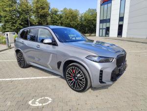 Grey BMW X5 2023 in Kaunas, with an engine capacity of 2.99 L and mileage of 82 thousand km for 64800 €, photo 4 on AUTOMOTO.COM.LV