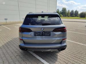 Grey BMW X5 2023 in Kaunas, with an engine capacity of 2.99 L and mileage of 82 thousand km for 64800 €, photo 6 on AUTOMOTO.COM.LV