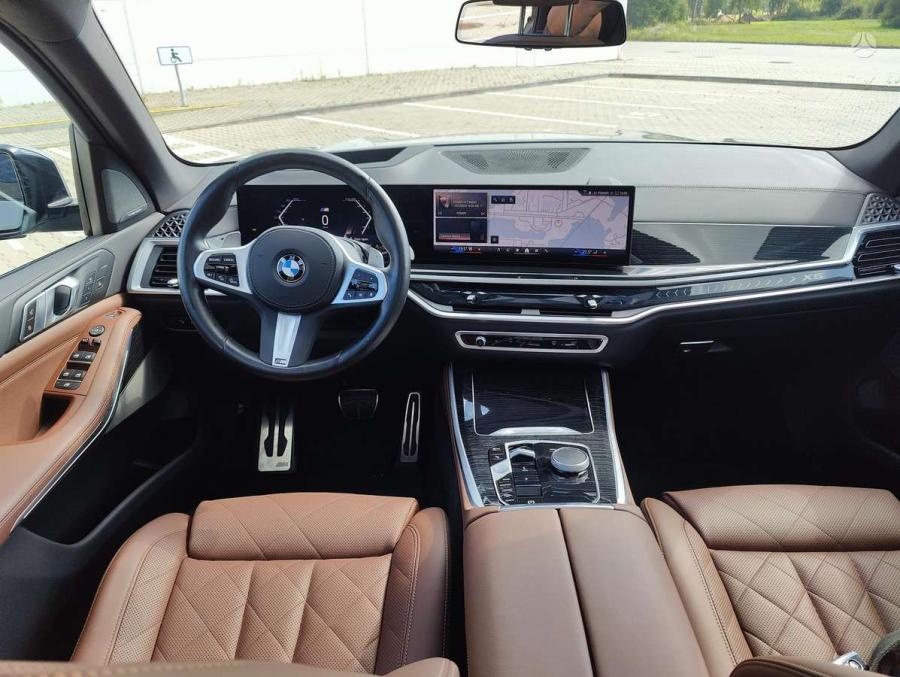 Grey BMW X5 2023 in Kaunas, with an engine capacity of 2.99 L and mileage of 82 thousand km for 64800 €, photo 9 on AUTOMOTO.COM.LV