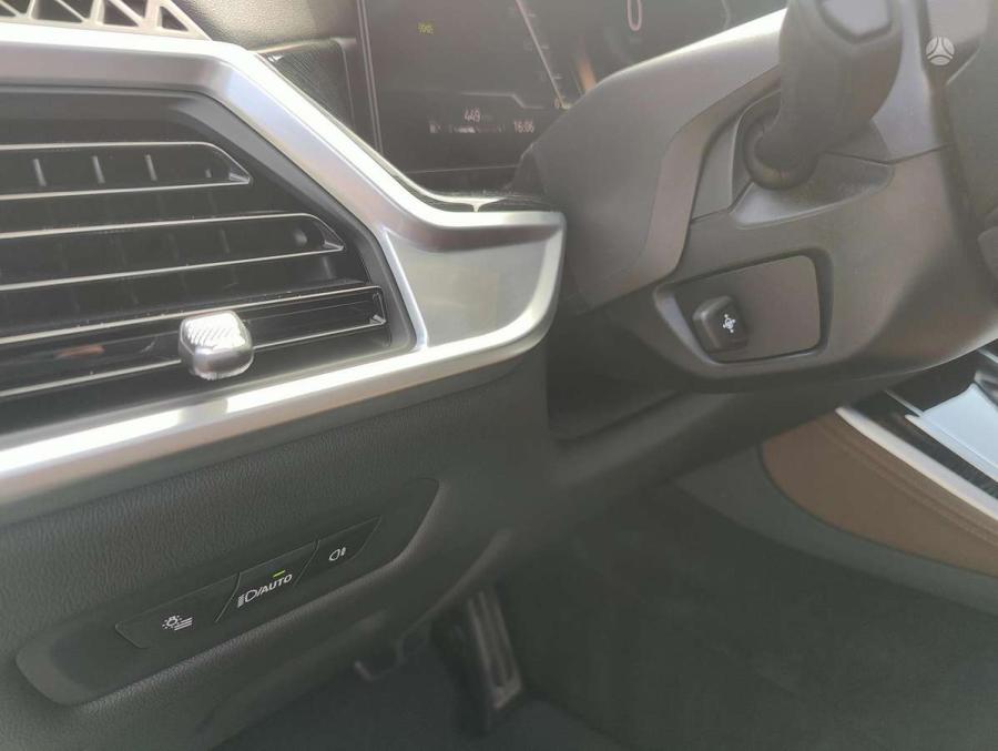 Grey BMW X5 2023 in Kaunas, with an engine capacity of 2.99 L and mileage of 82 thousand km for 64800 €, photo 13 on AUTOMOTO.COM.LV