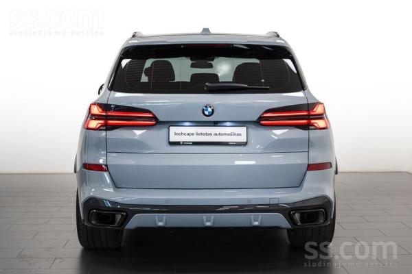 Pelēks BMW X5 2023 Rīga, ar dzinēja tilpumu 3.00 L un nobraukumu 65 tūkst. km par 65500 €, foto 3 vietnē AUTOMOTO.COM.LV