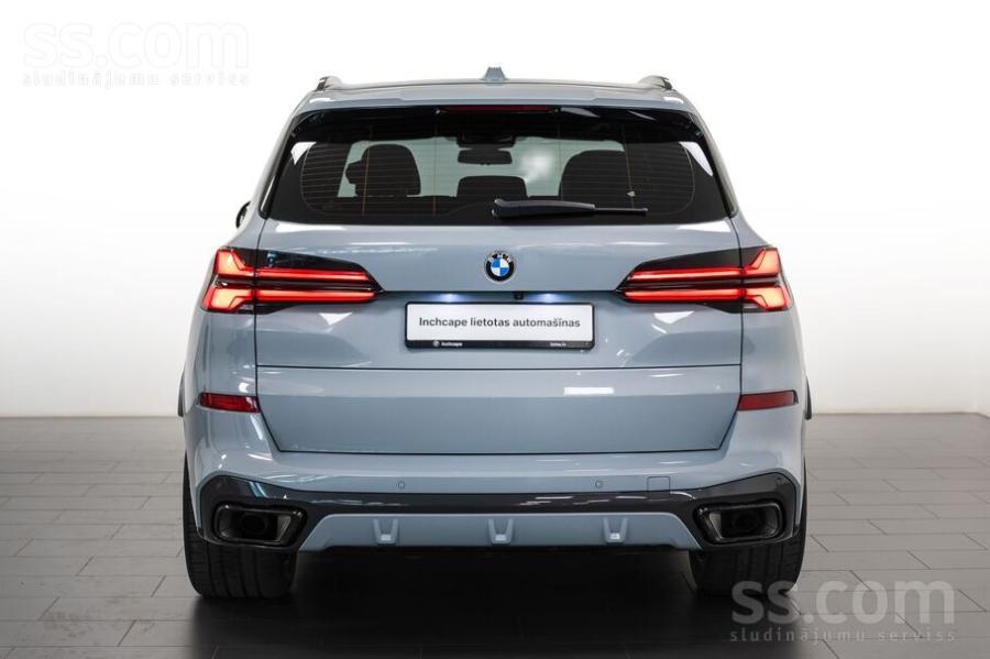 Grey BMW X5 2023 in Riga, with an engine capacity of 3.00 L and mileage of 65 thousand km for 65500 €, photo 4 on AUTOMOTO.COM.LV