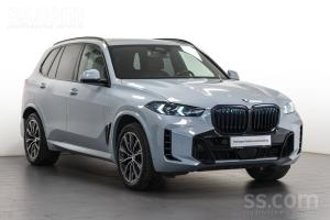 Grey BMW X5 2023 in Riga, with an engine capacity of 3.00 L and mileage of 65 thousand km for 65500 €, photo 6 on AUTOMOTO.COM.LV