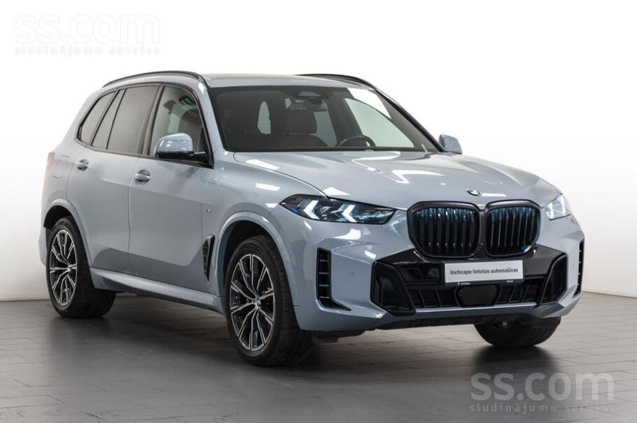 Grey BMW X5 2023 in Riga, with an engine capacity of 3.00 L and mileage of 65 thousand km for 65500 €, photo 6 on AUTOMOTO.COM.LV