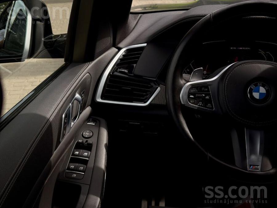 Grey BMW X5 2023 in Riga, with an engine capacity of 4.40 L and mileage of 220 thousand km for 42500 €, photo 14 on AUTOMOTO.COM.LV