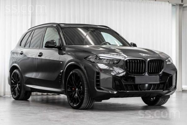Grey BMW X5 2023 in Tukums, with an engine capacity of 3.00 L and mileage of 32 thousand km for 79990 €, photo 3 on AUTOMOTO.COM.LV