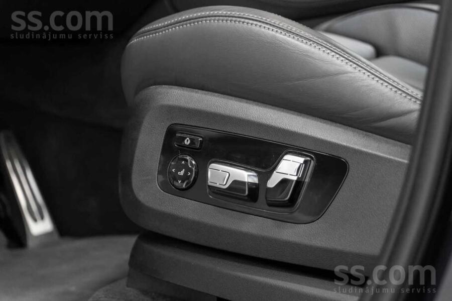 Pelēks BMW X5 2023 Tukums, ar dzinēja tilpumu 3.00 L un nobraukumu 32 tūkst. km par 79990 €, foto 7 vietnē AUTOMOTO.COM.LV