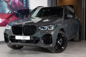 Pelēks BMW X5 2023 Kauņa, ar dzinēja tilpumu 3.00 L un nobraukumu 93 tūkst. km par 54771 €, foto  vietnē AUTOMOTO.COM.LV