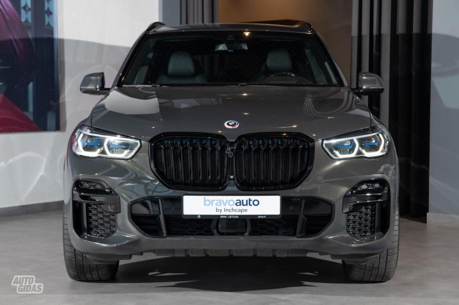 Pelēks BMW X5 2023 Kauņa, ar dzinēja tilpumu 3.00 L un nobraukumu 93 tūkst. km par 54771 €, foto 3 vietnē AUTOMOTO.COM.LV