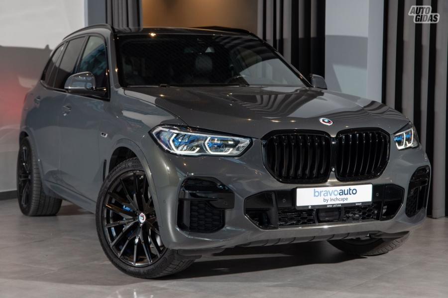 Pelēks BMW X5 2023 Kauņa, ar dzinēja tilpumu 3.00 L un nobraukumu 93 tūkst. km par 54771 €, foto 4 vietnē AUTOMOTO.COM.LV