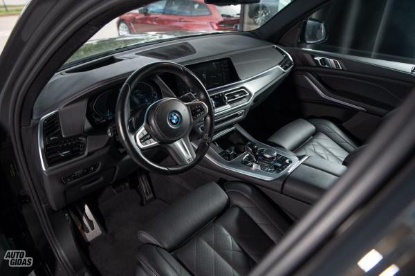 Grey BMW X5 2023 in Kaunas, with an engine capacity of 3.00 L and mileage of 93 thousand km for 54771 €, photo 11 on AUTOMOTO.COM.LV