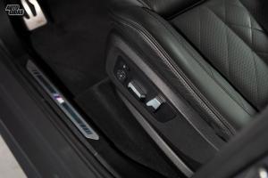 Pelēks BMW X5 2023 Kauņa, ar dzinēja tilpumu 3.00 L un nobraukumu 93 tūkst. km par 54771 €, foto 13 vietnē AUTOMOTO.COM.LV